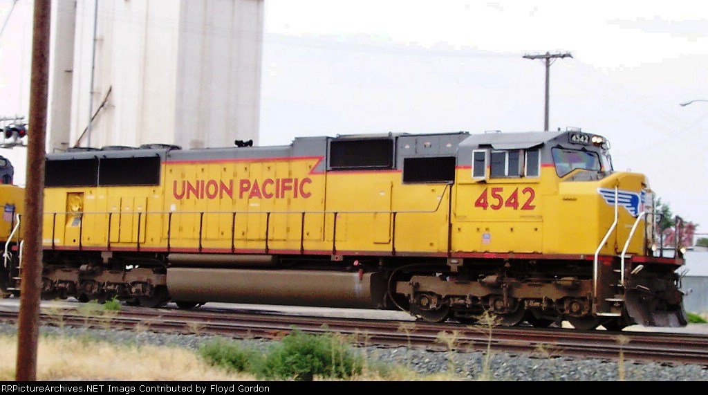 UP 4542